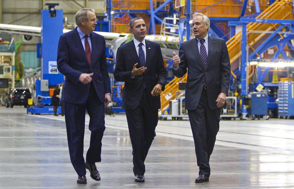 President Obama hails exports at Boeing