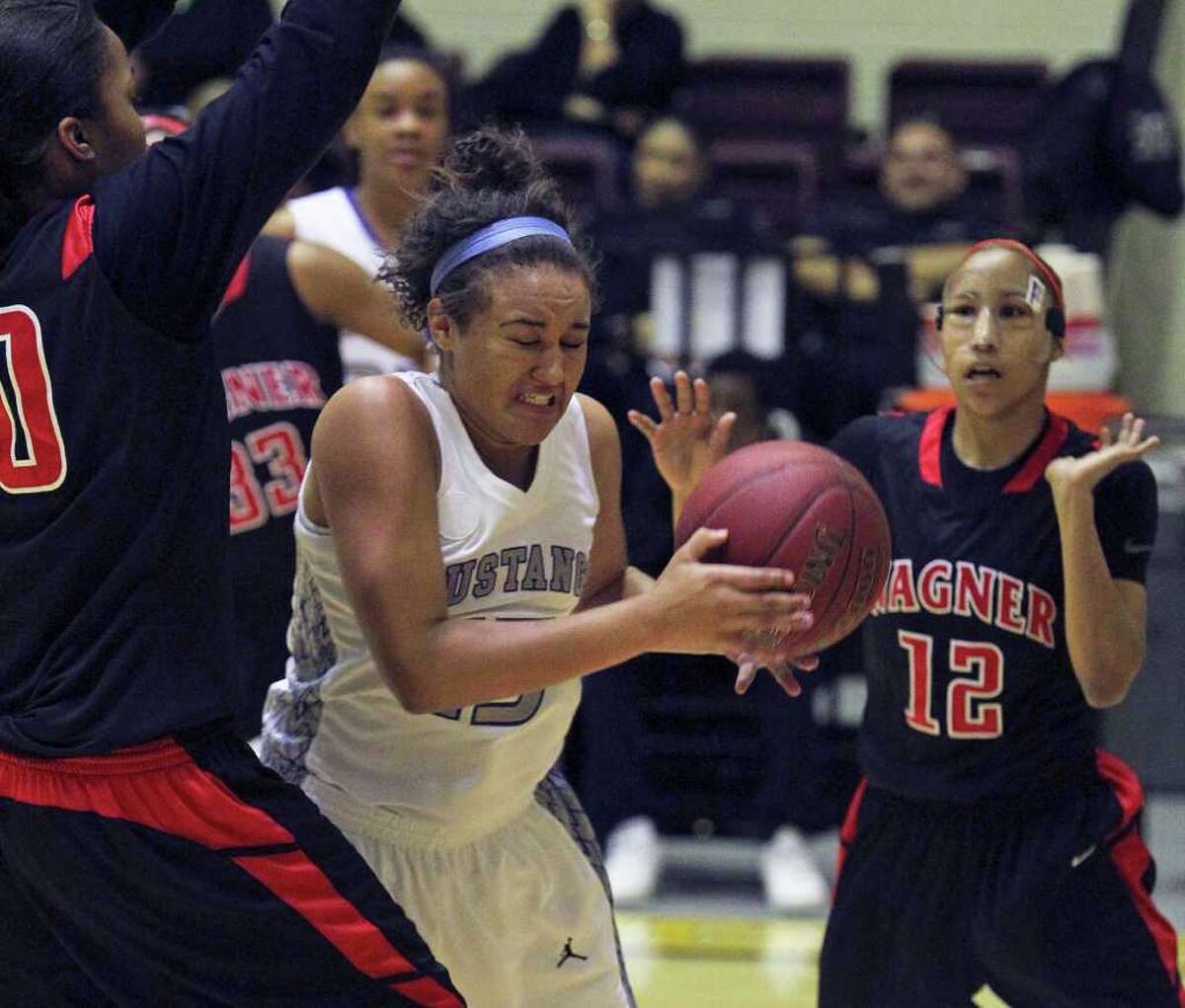 Wagner pulls out another thriller