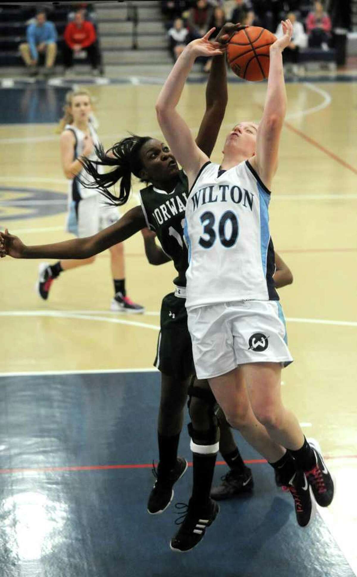 Wilton girls edge Norwalk in FCIAC quarterfinals
