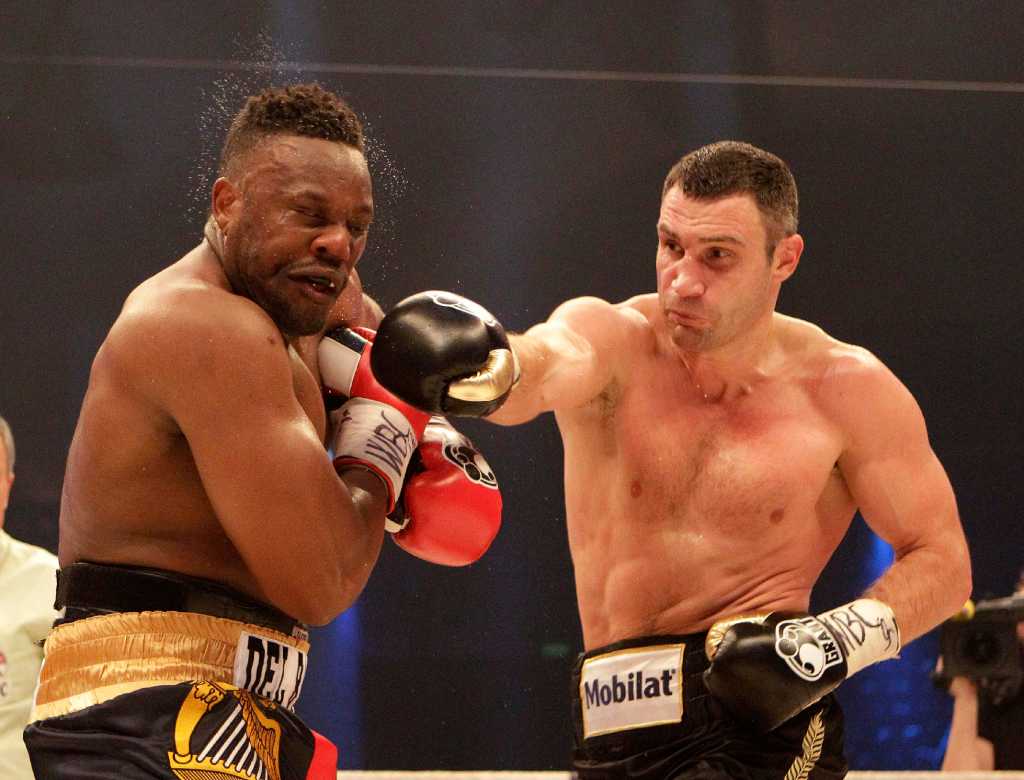 Houston's Marlen Esparza keeps Olympic boxing dream alive