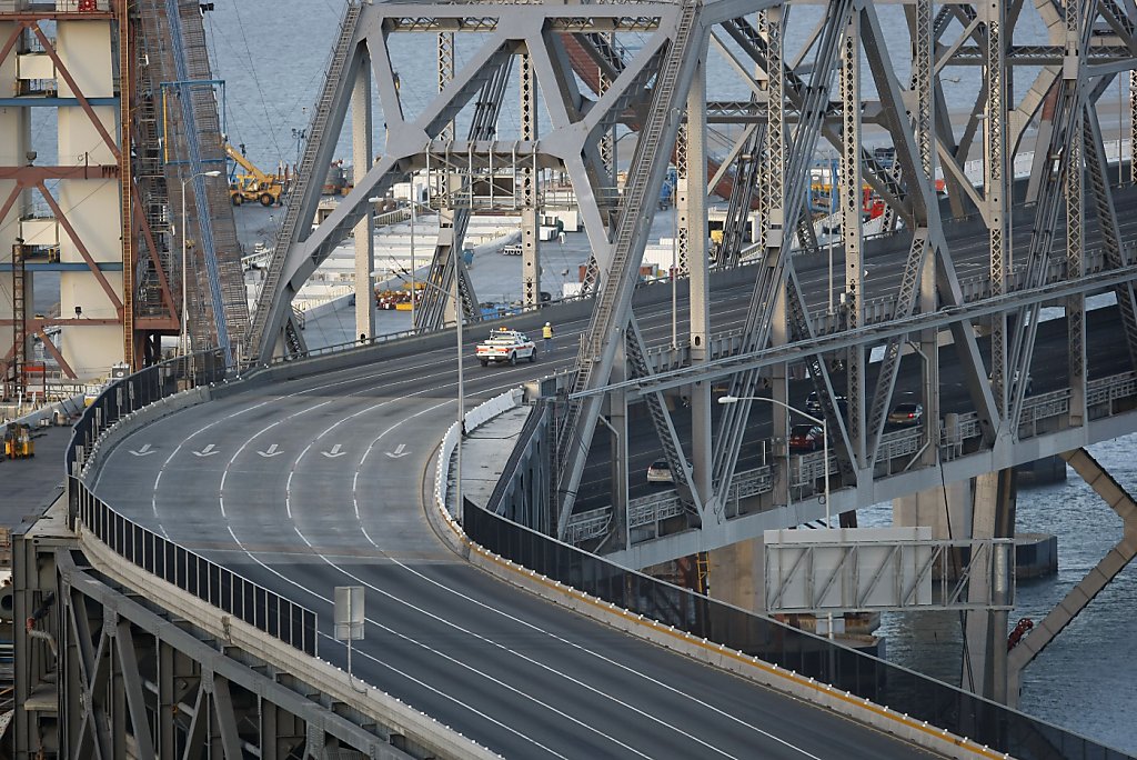 Bay Bridge reopens ahead of schedule - SFGate