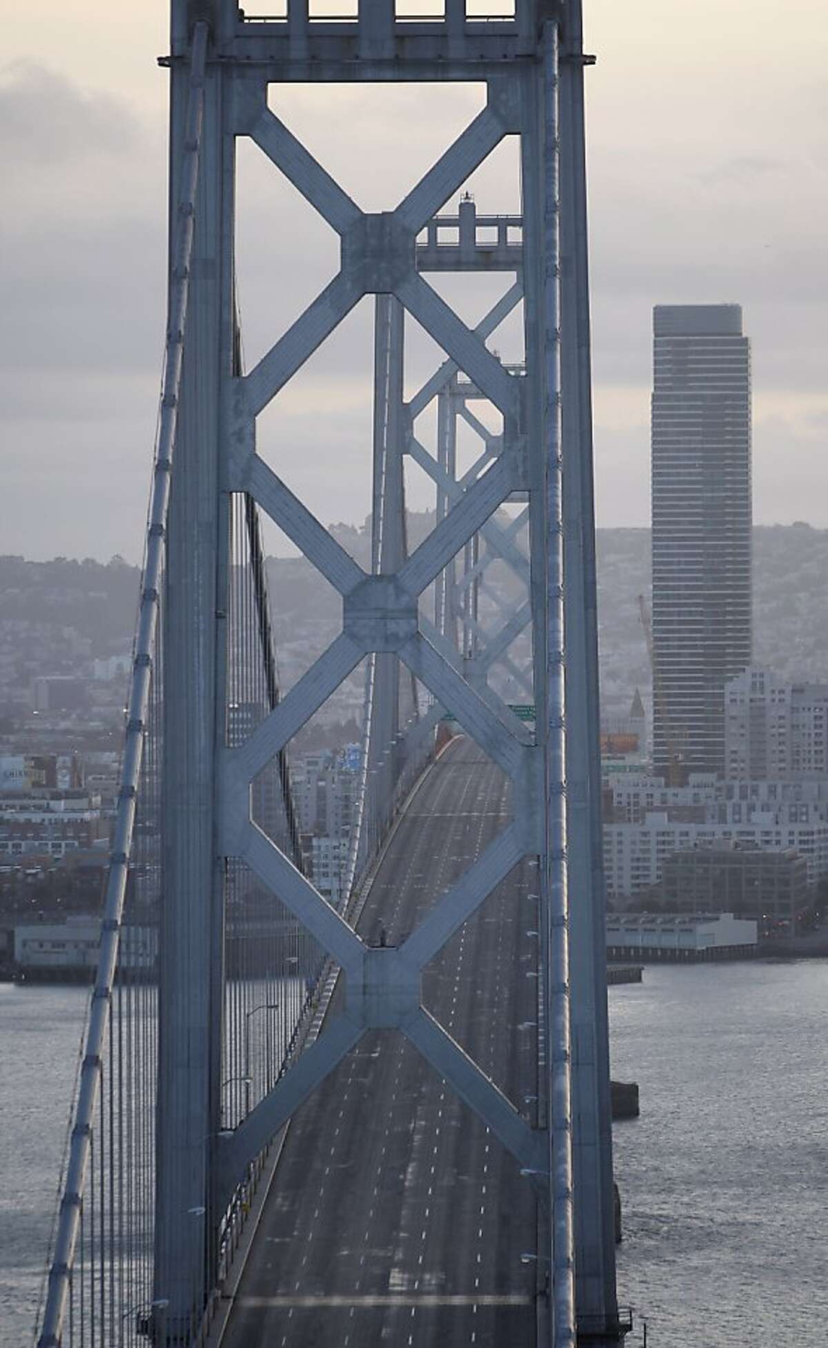 Bay Bridge reopens ahead of schedule
