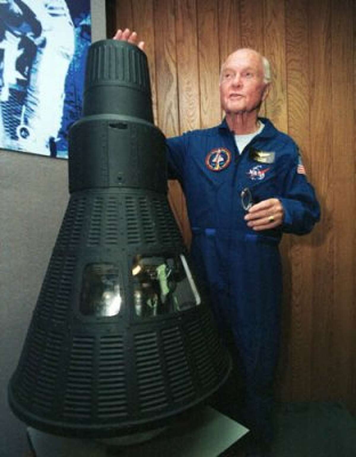 The story behind the 'fireflies' that astronaut John Glenn saw in space