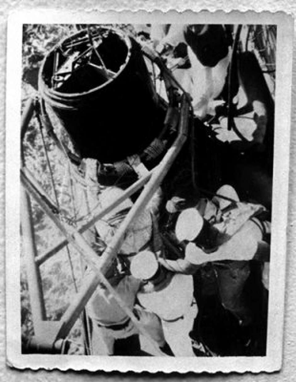 The story behind the 'fireflies' that astronaut John Glenn saw in space