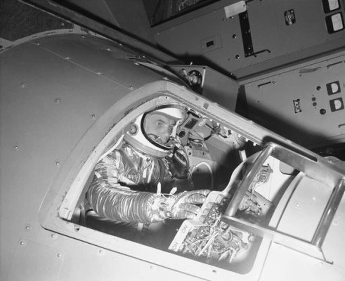 The story behind the 'fireflies' that astronaut John Glenn saw in space