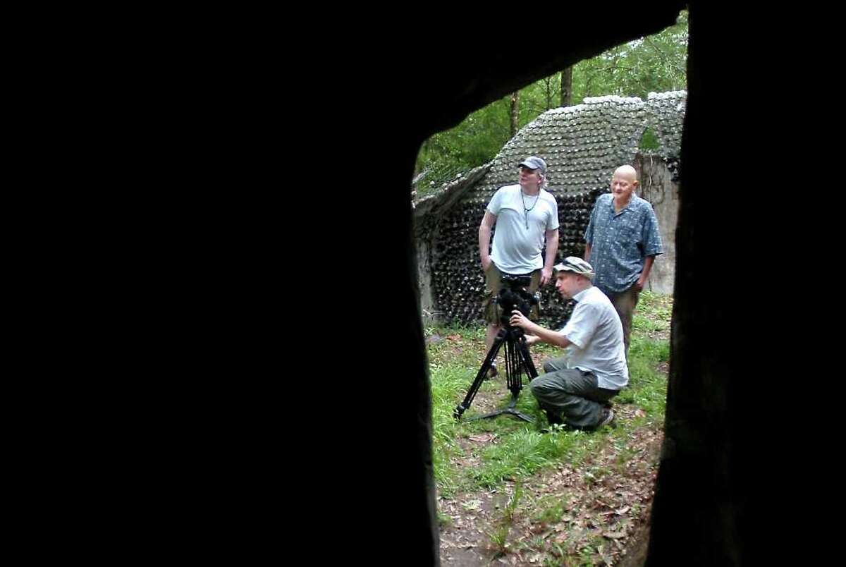 Local artist, sculptor Charlie Stagg dies