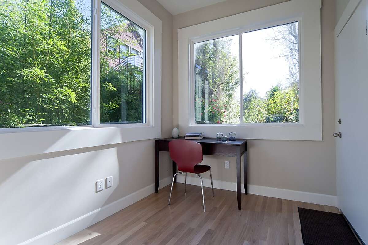Top-floor TIC in Lower Pacific Heights