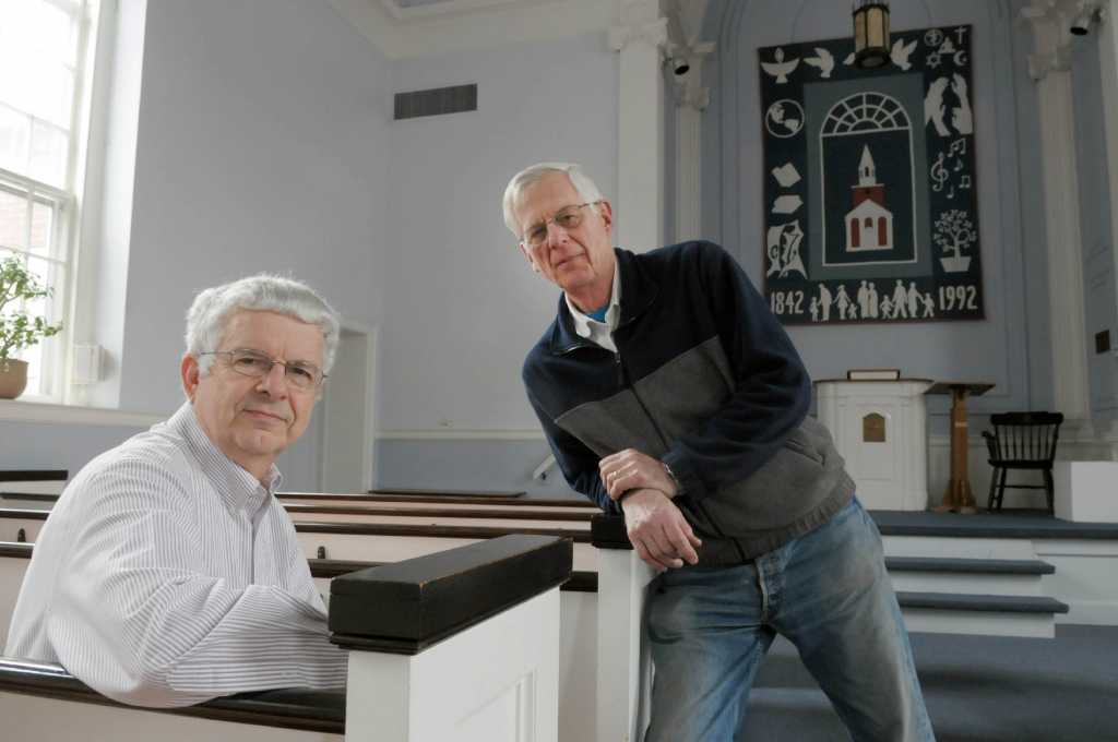 A pew equal to a stool?