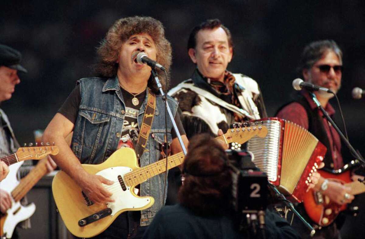 Country star says '89 Houston rodeo show led to years of stalking