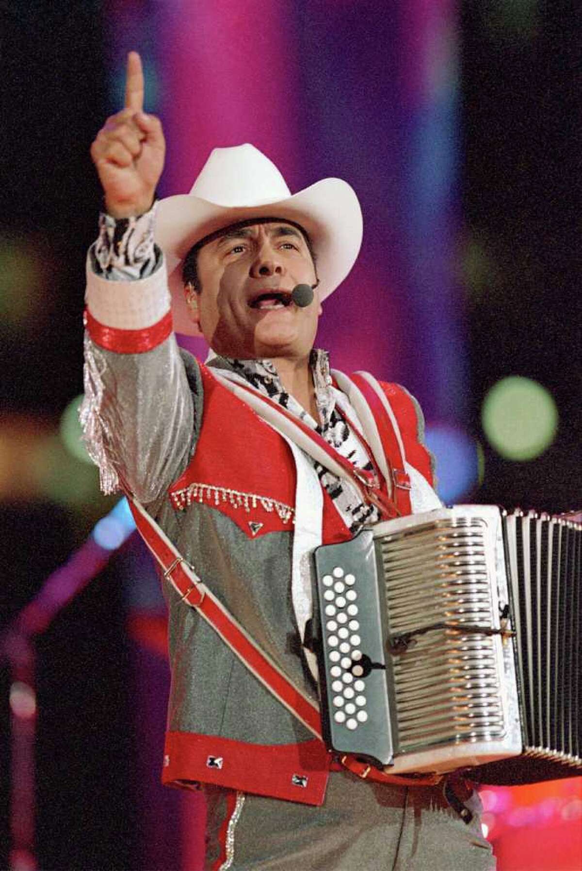 Country star says '89 Houston rodeo show led to years of stalking