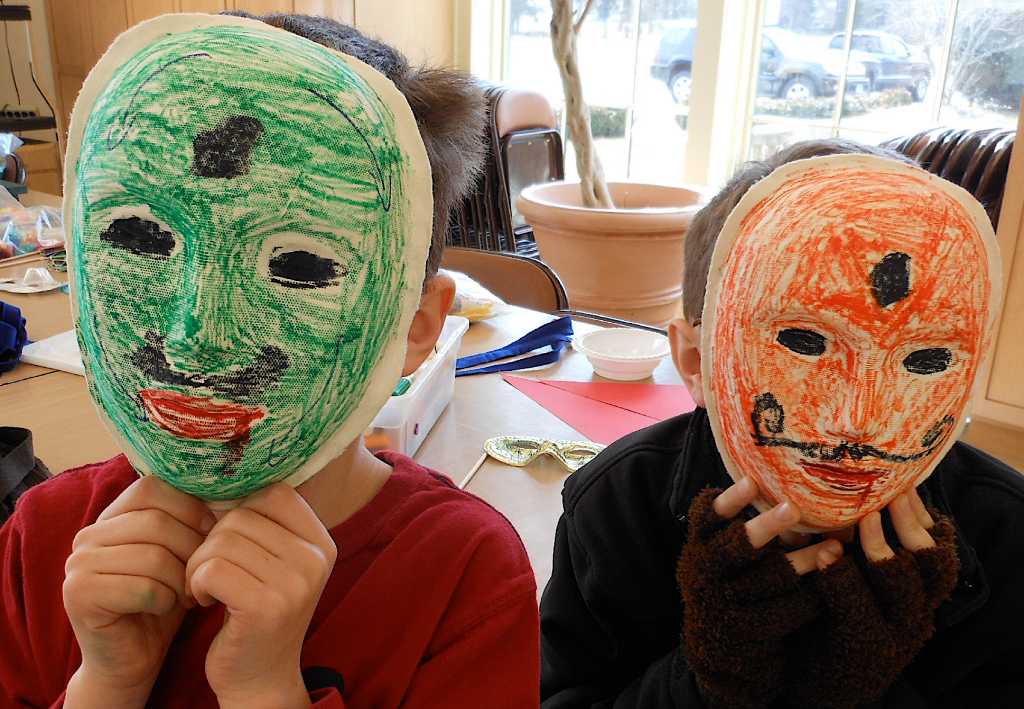 Put on a happy face: Masks make for vacation fun