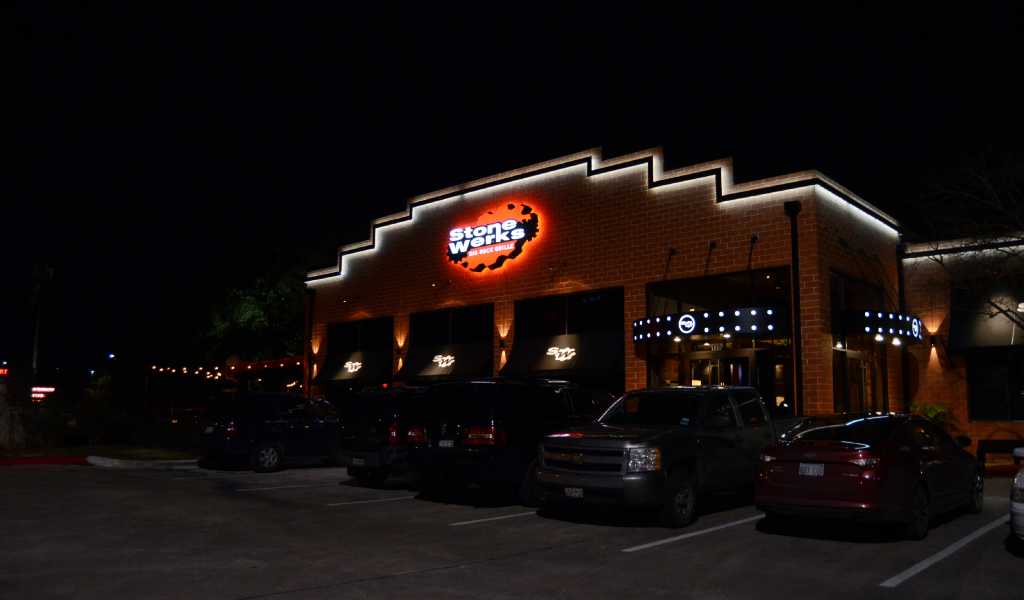 Pub Crawl: Stone Werks Big Rock Grille