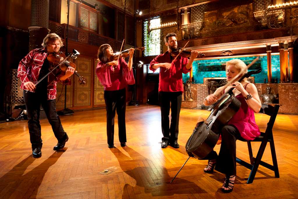 Robert Mirabal and Ethel quartet perform 'Music of the Sun'