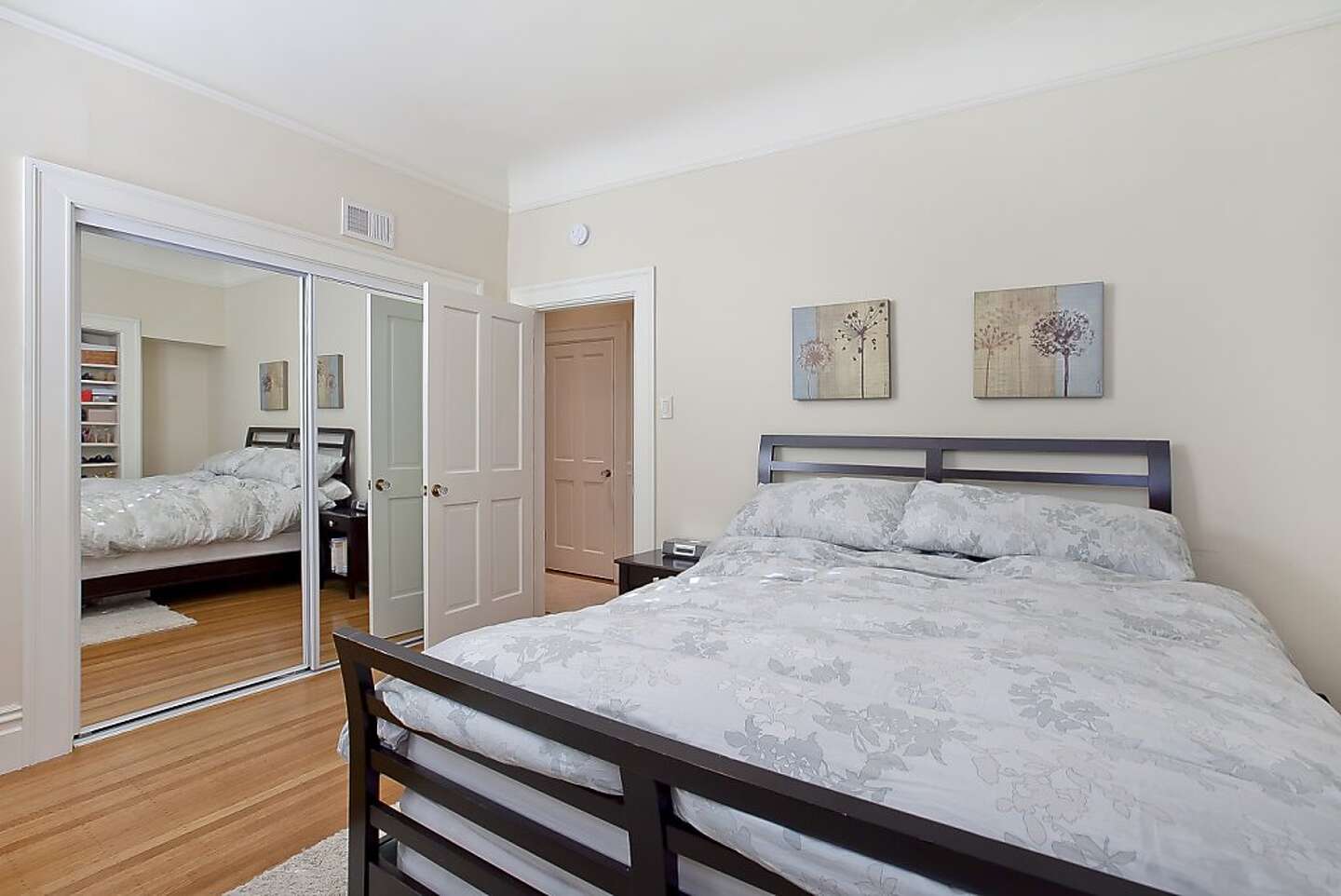 Spacious flat in San Francisco's North Panhandle