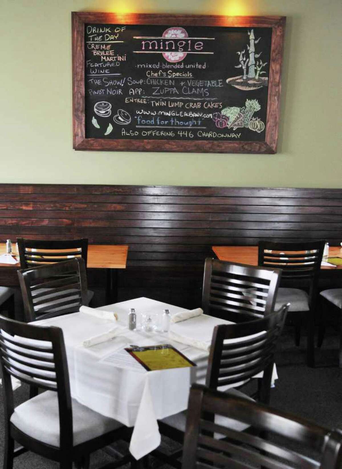 Chef helps Mingle come together