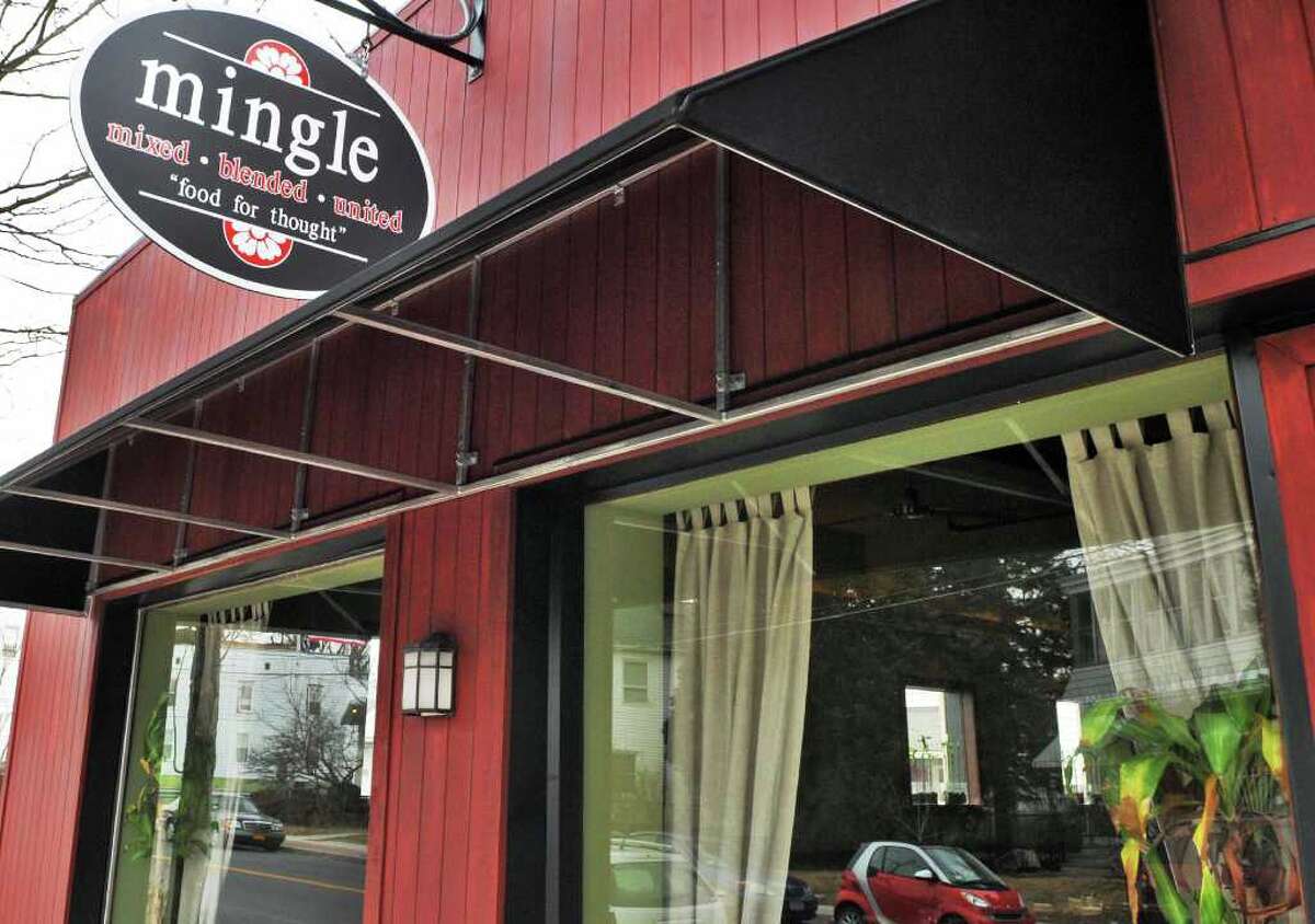 Chef helps Mingle come together