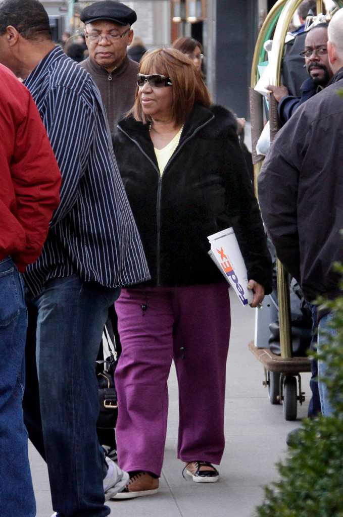 Franklin says Houston's mother raised her well