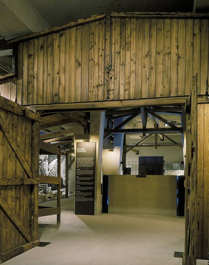 Poland wants Auschwitz barracks back from U.S. - SFGate