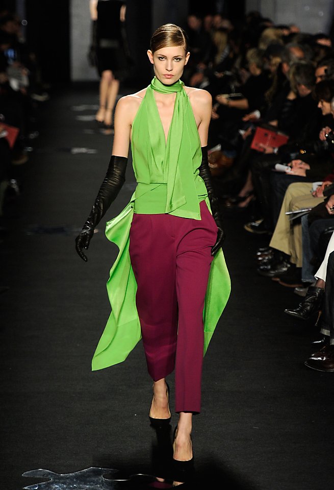New York Fashion Week reveals strong woman