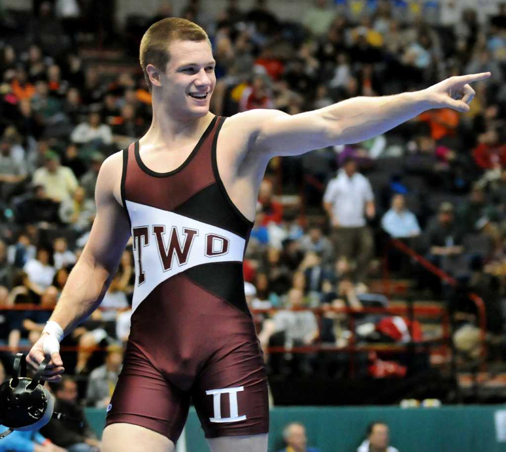 Lampman closes career with emotional win