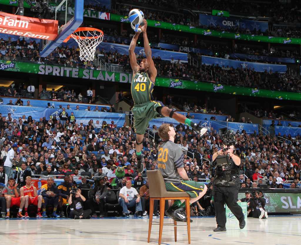 NBA puts on show with 3-point, dunk competitions