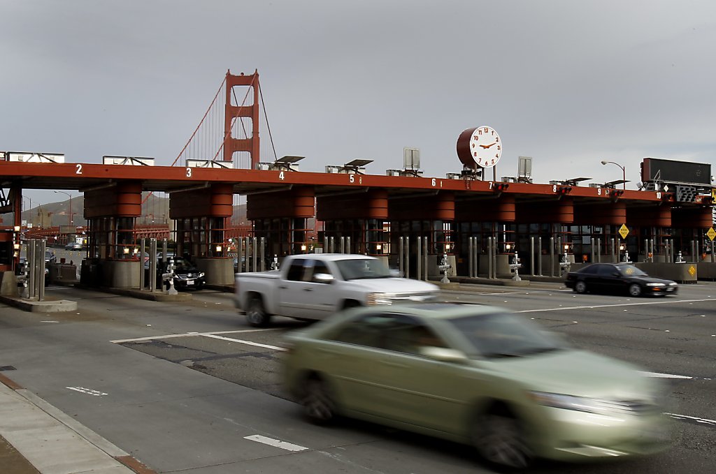 Golden Gate Bridge tests new toll system
