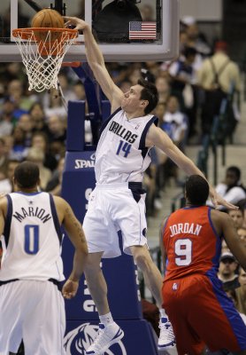 Najera retires from NBA to coach D-League's Legends