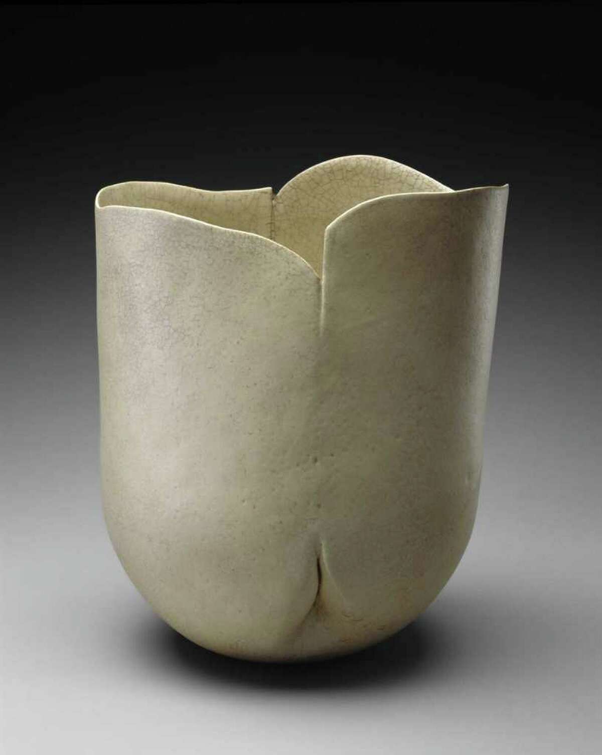 Contemporary pots offer artful surprises at MFAH