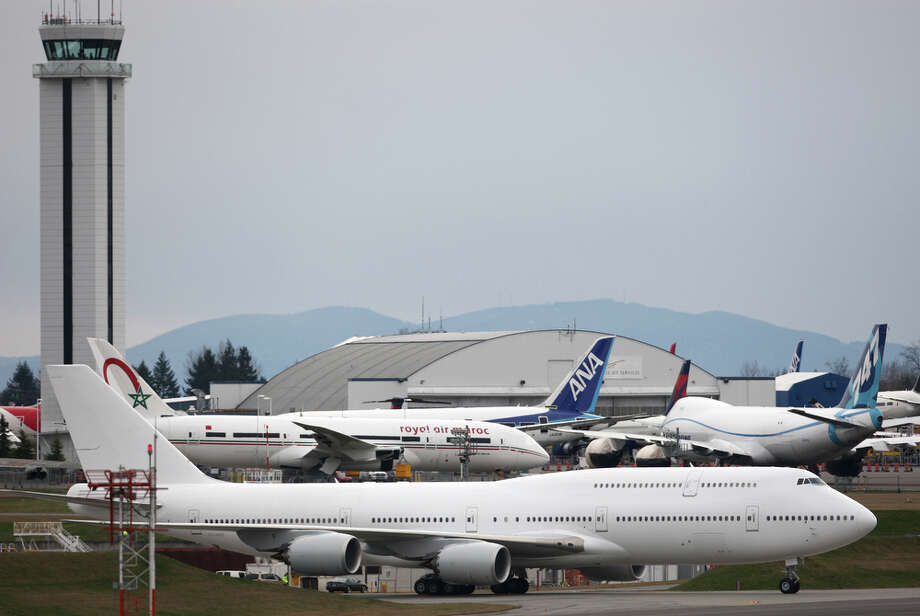 Boeing delivers first 747-8 Intercontinental - seattlepi.com