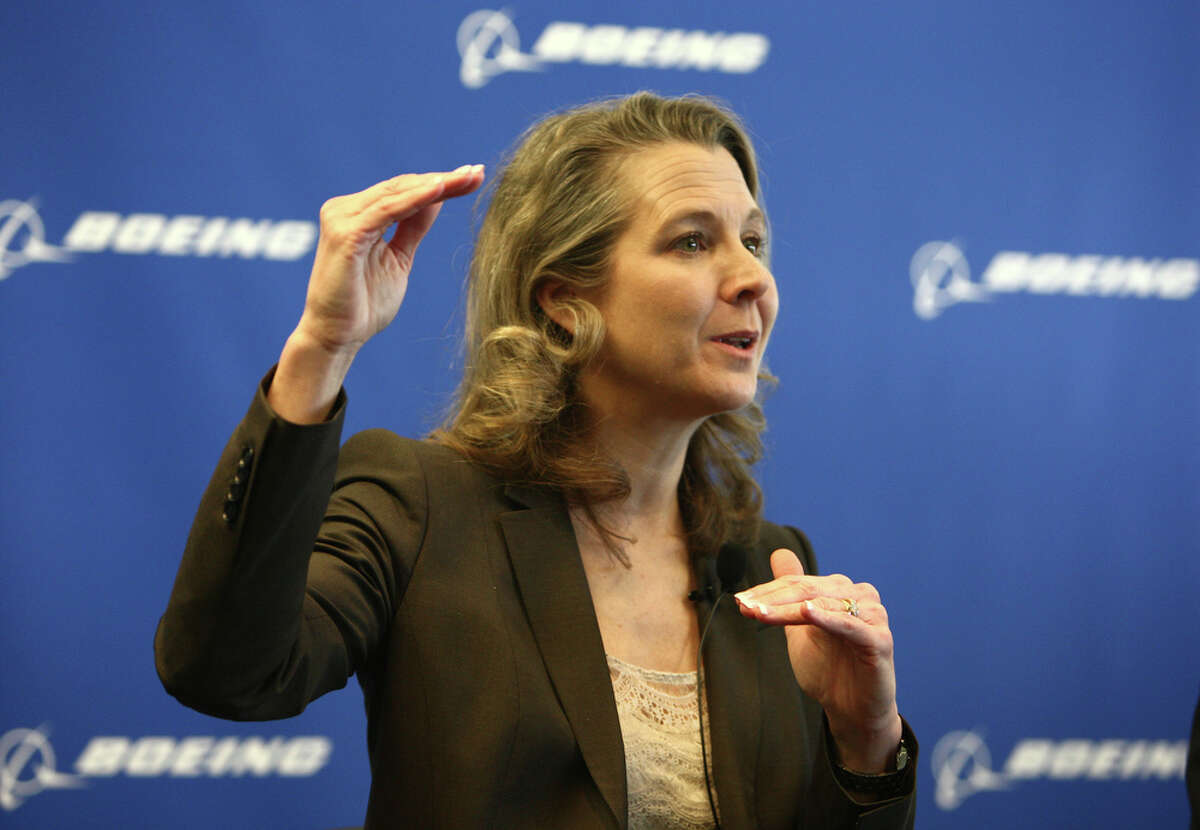 Boeing delivers first 747-8 Intercontinental