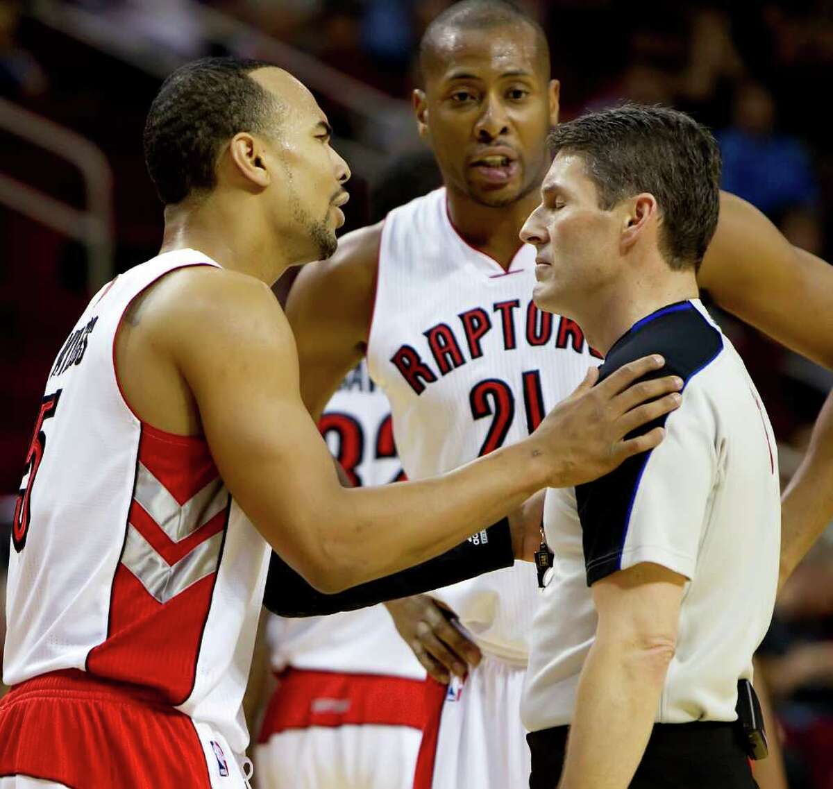 Scott Foster, who has long history with Rockets, to referee Game 2 of ...