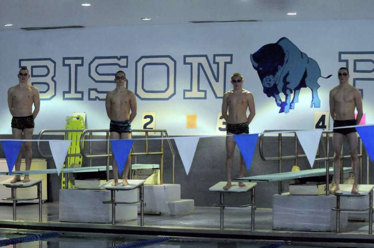 Rivals join to win at states