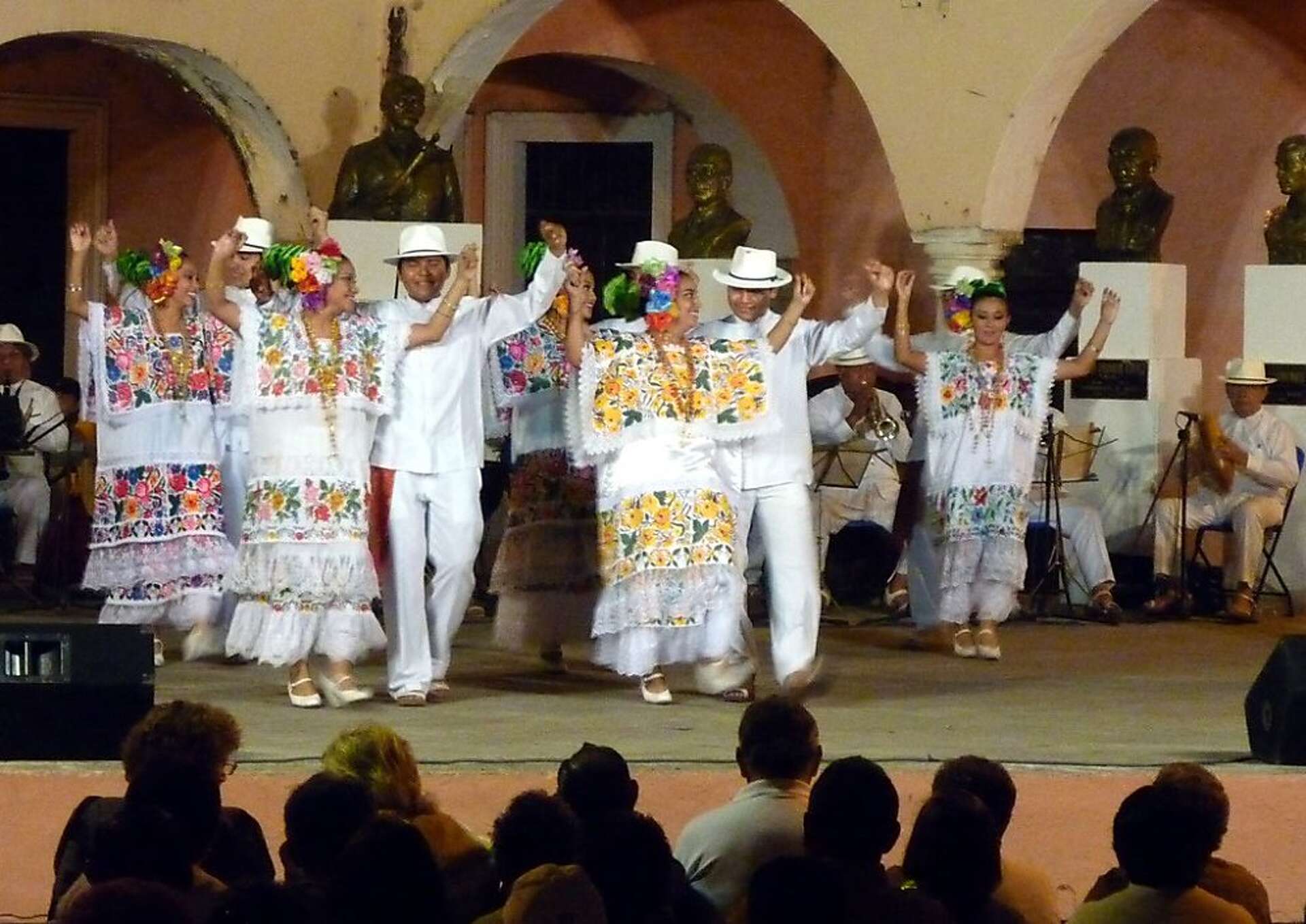 Maya traditions alive in Merida
