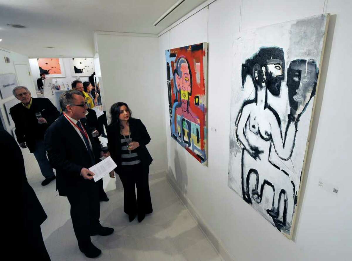 Knicks relative scores exhibition on the Avenue