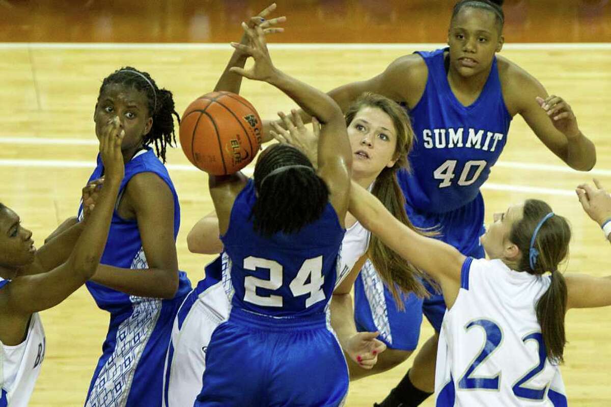 Barbers Hill falls to Mansfield Summit in 4A semifinal