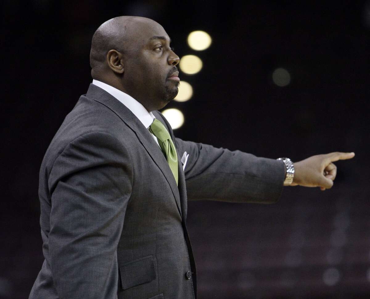 TSU basketball coach Harvey steps down