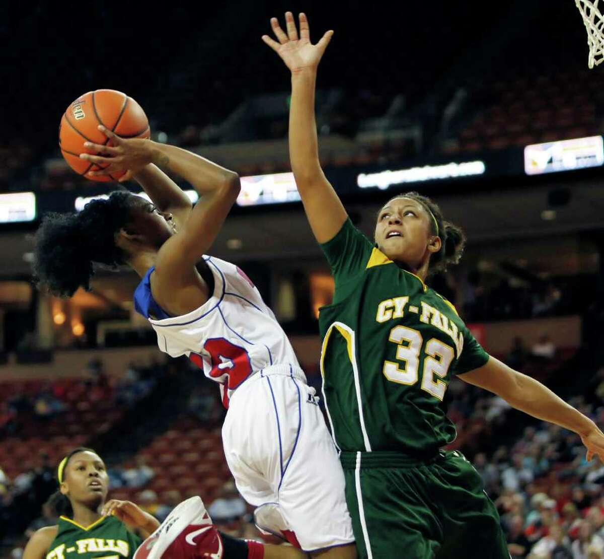 Cy Falls girls downed by Duncanville in 5A state semis