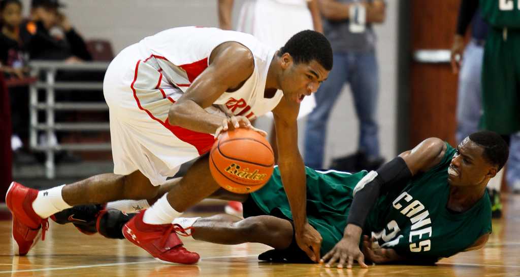 Travis tops Hightower in Region III-5A final