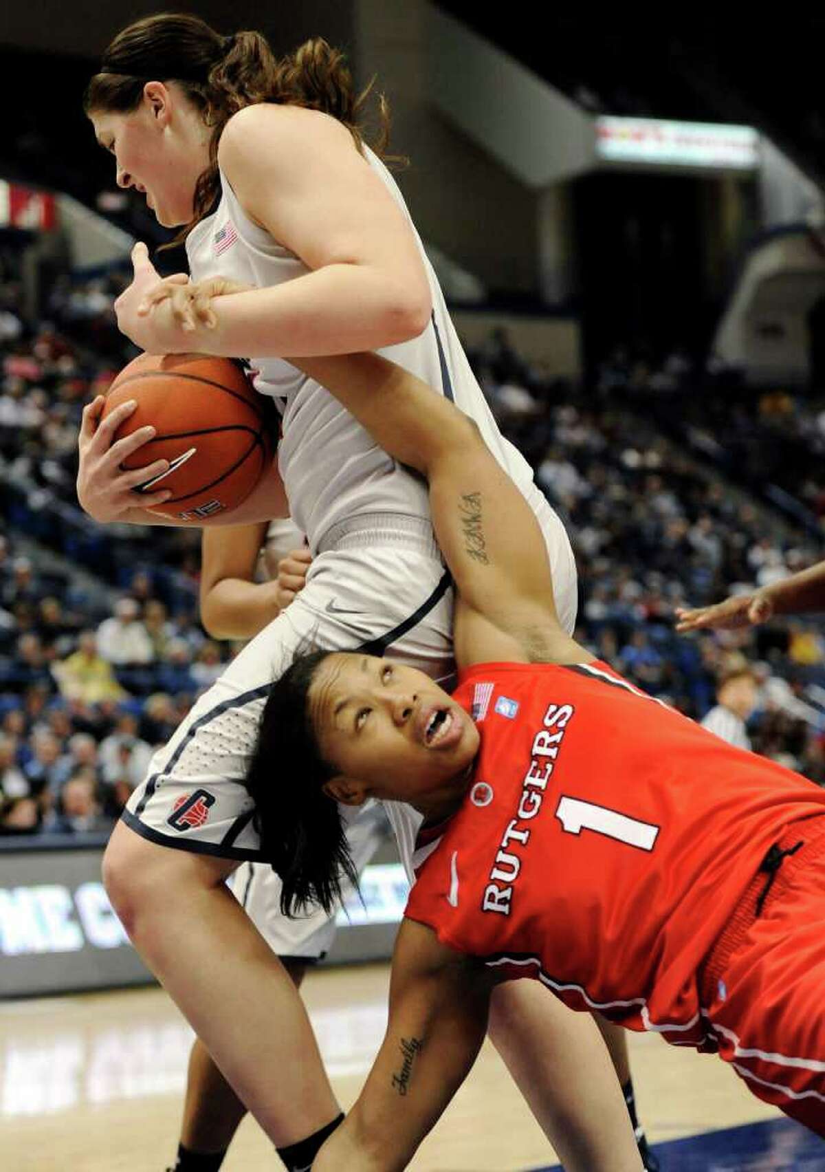 UConn survives Rutgers, St. John's next