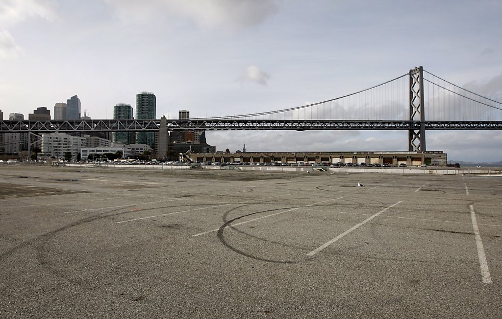 New America's Cup move: partially fix Piers 30-32