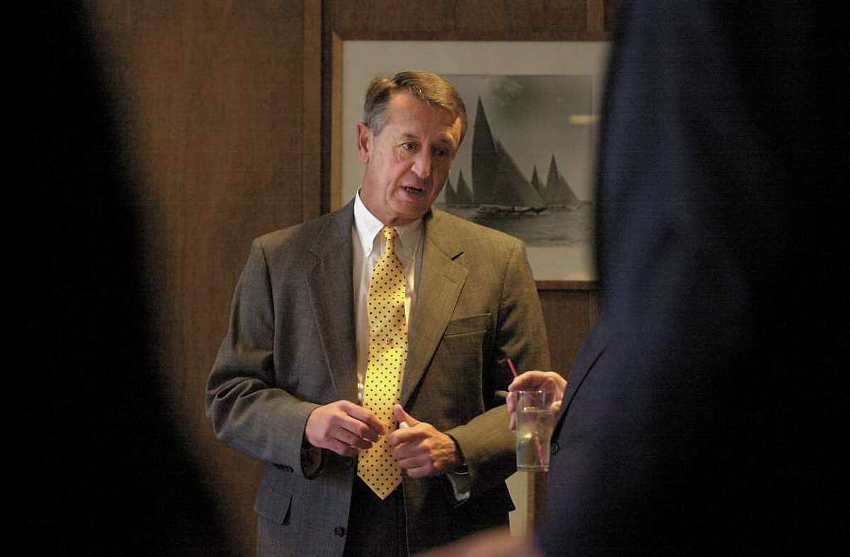 Former Greenwich police chief Peter Robbins dies