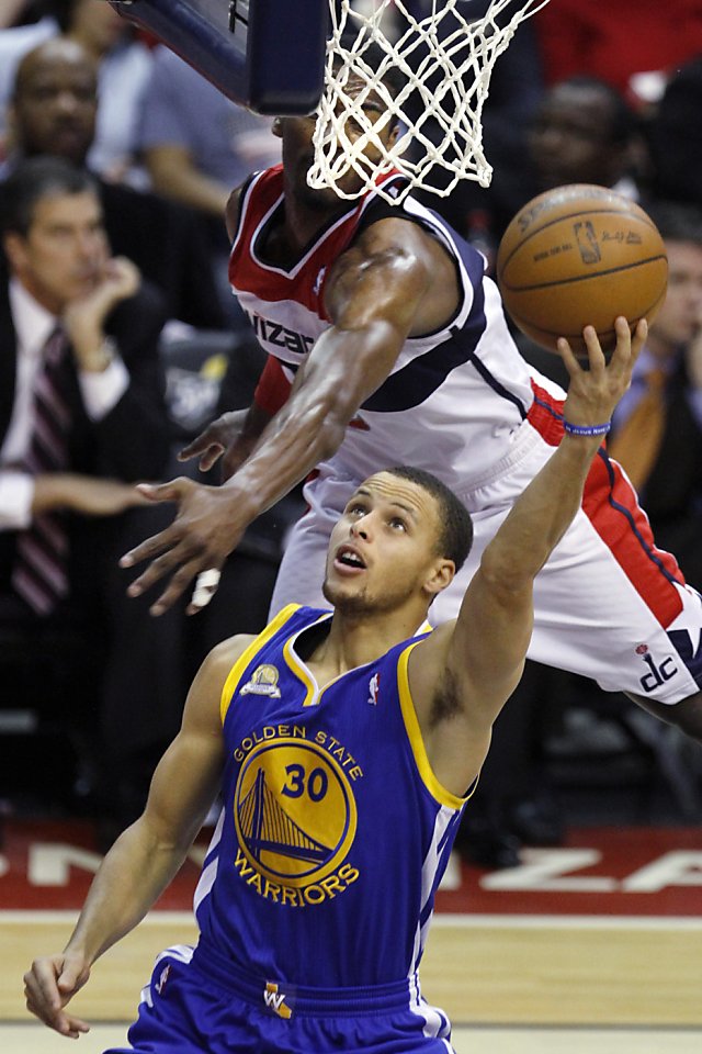 Stephen Curry plays in Warriors' rout of Wizards