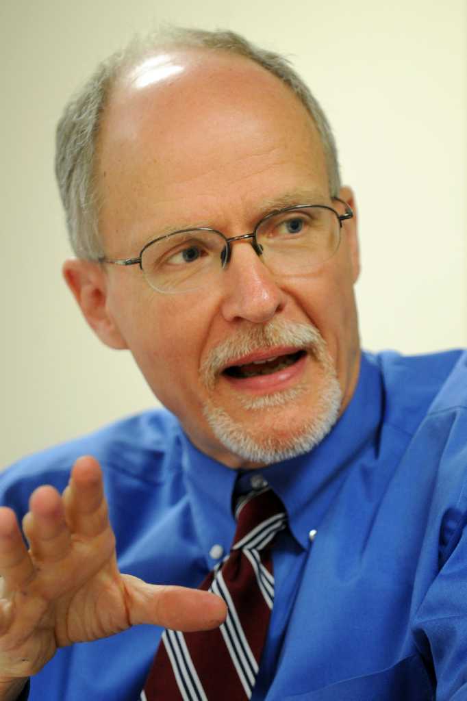Vallas unveils Bridgeport schools reform plan
