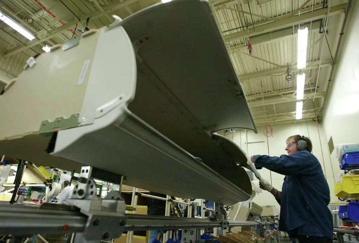 Overhead Bins Get Bigger To Fit More Carry on Bags
