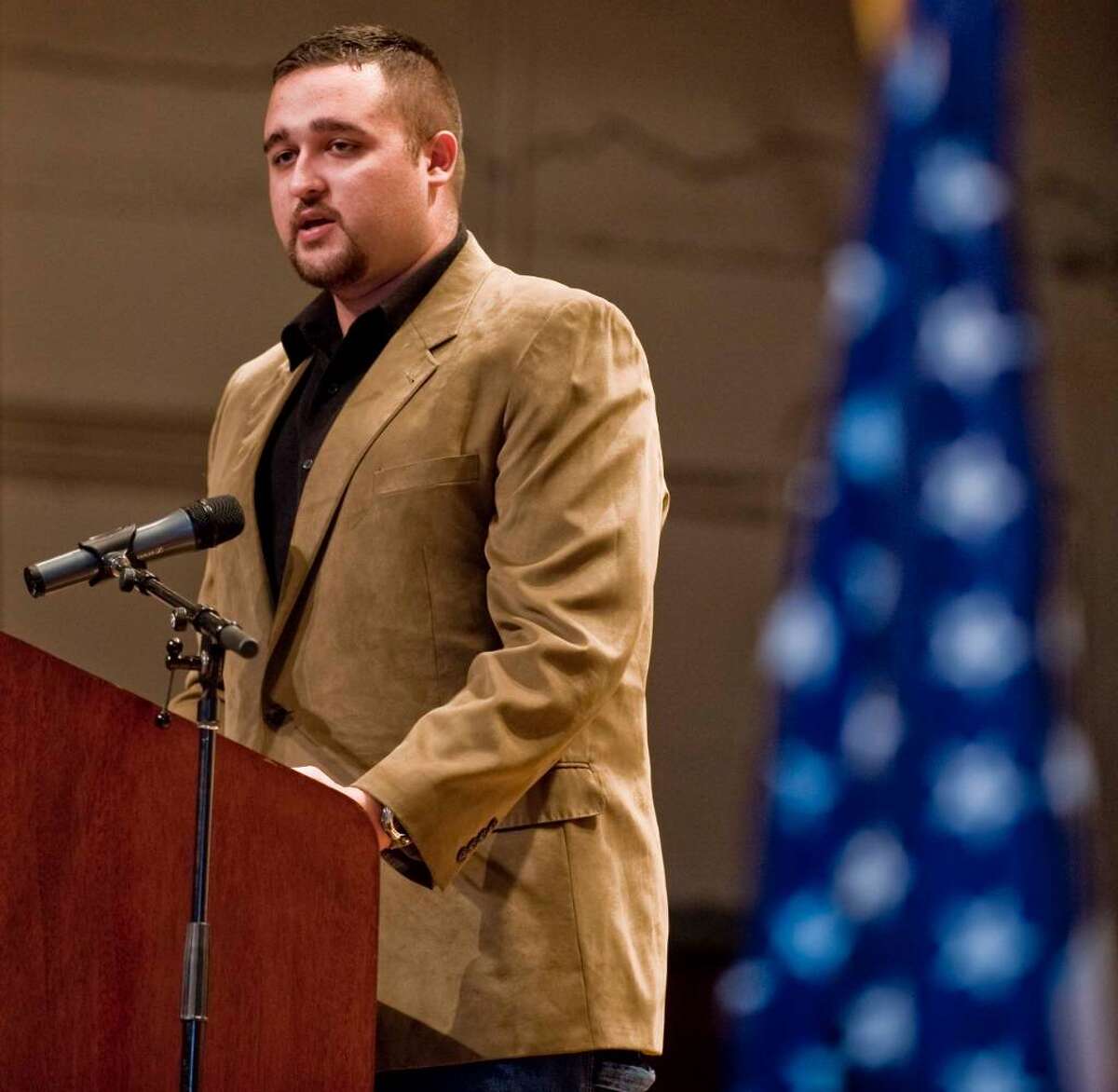 WestConn salutes veterans with music, new center