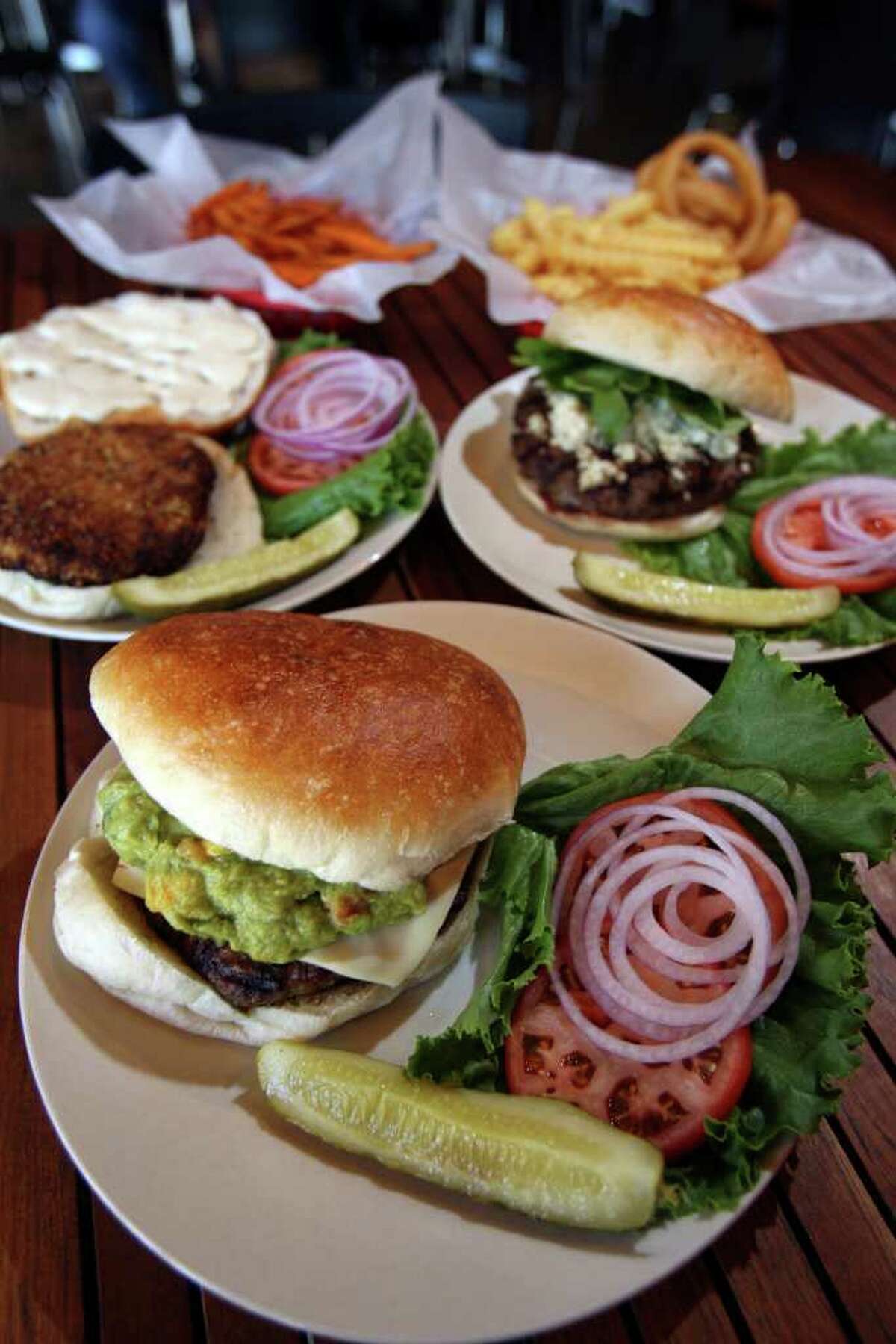 Bracketology: Picking the best burger in S.A.