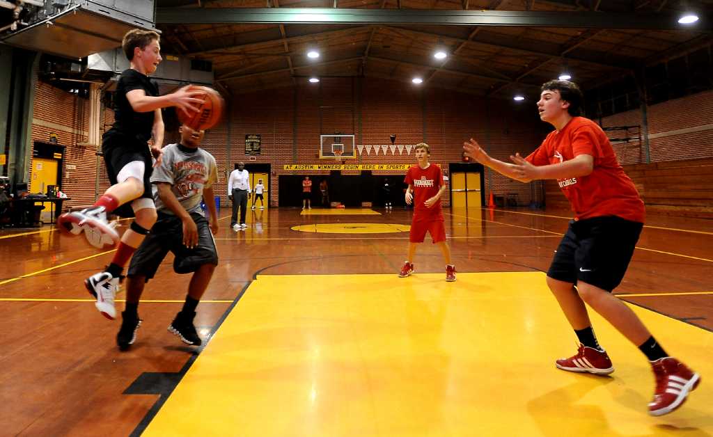 Youth basketball programs can lead to success at high school level