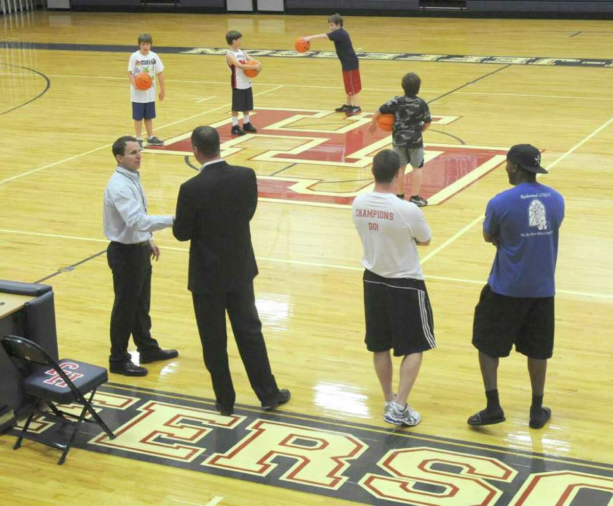 Youth basketball programs can lead to success at high school level