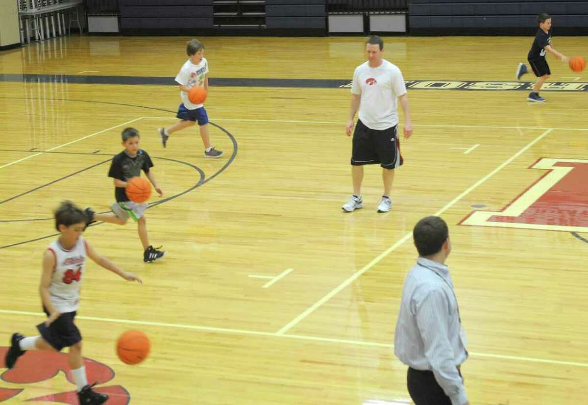 Youth basketball programs can lead to success at high school level
