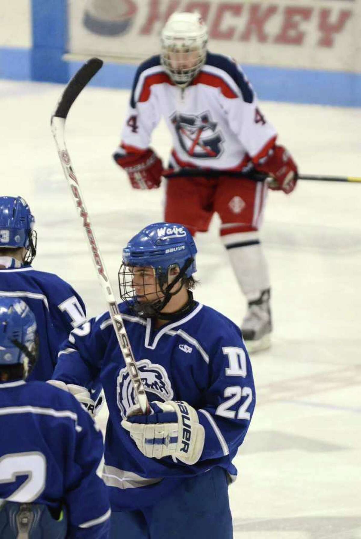 Late goal lifts Glastonbury over Darien in Division I quarters